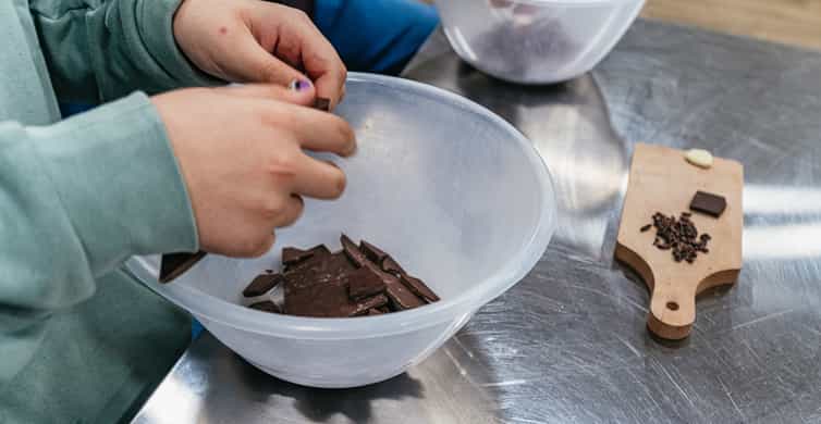 York: Chocolate Bar Making Workshop at York Cocoa Works | GetYourGuide