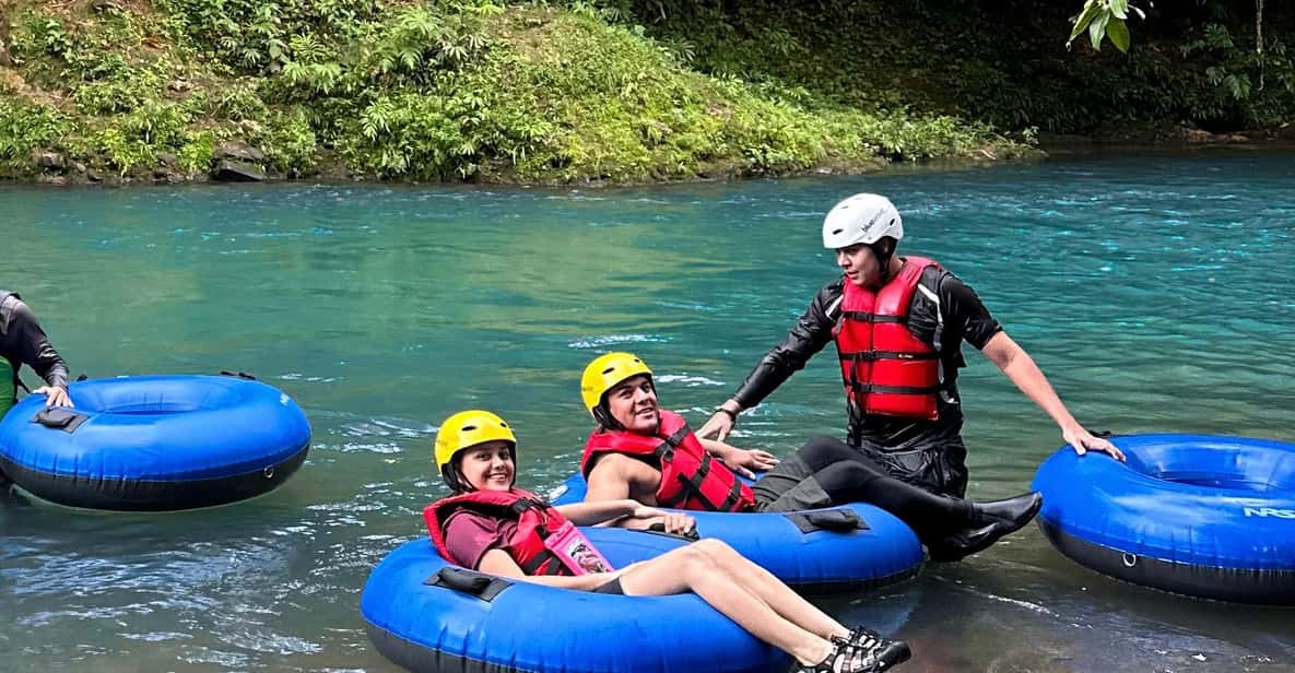 Tubing dans le Rio Celeste : Aventure flottante dans la nature ...