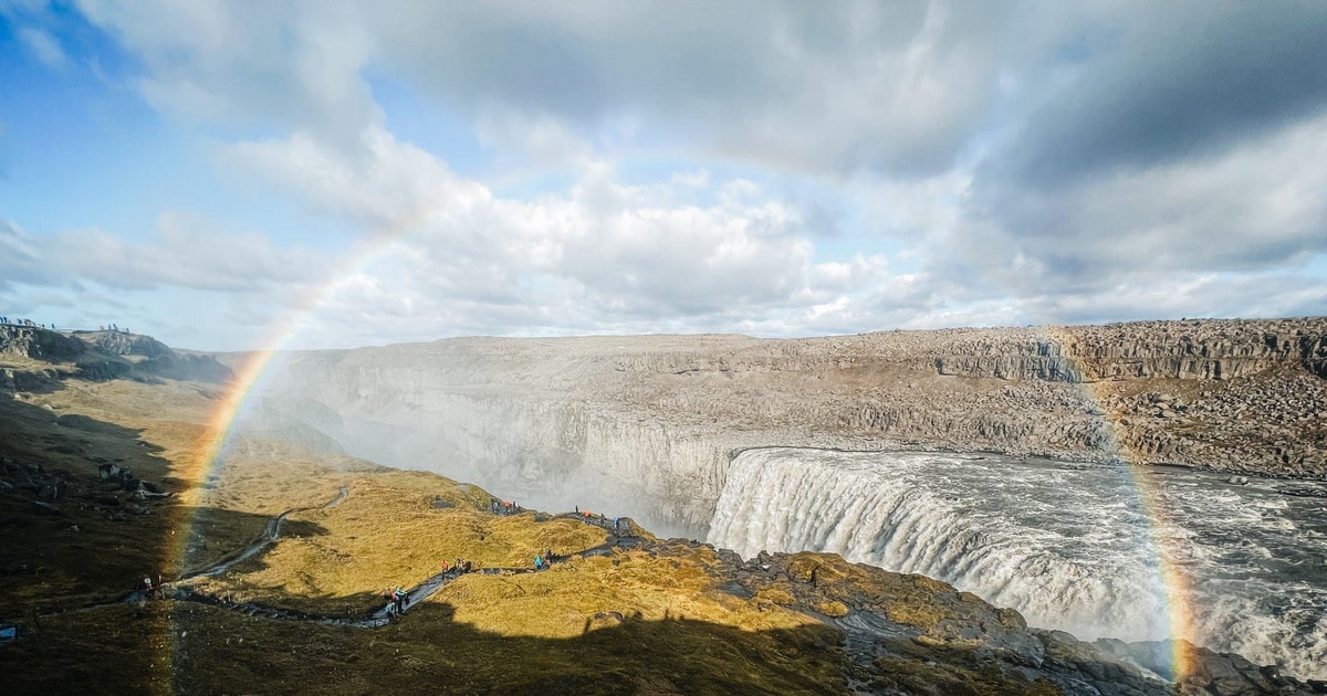 Port Akureyri: Godafoss Waterfall, Myvatn and Dettifoss | GetYourGuide