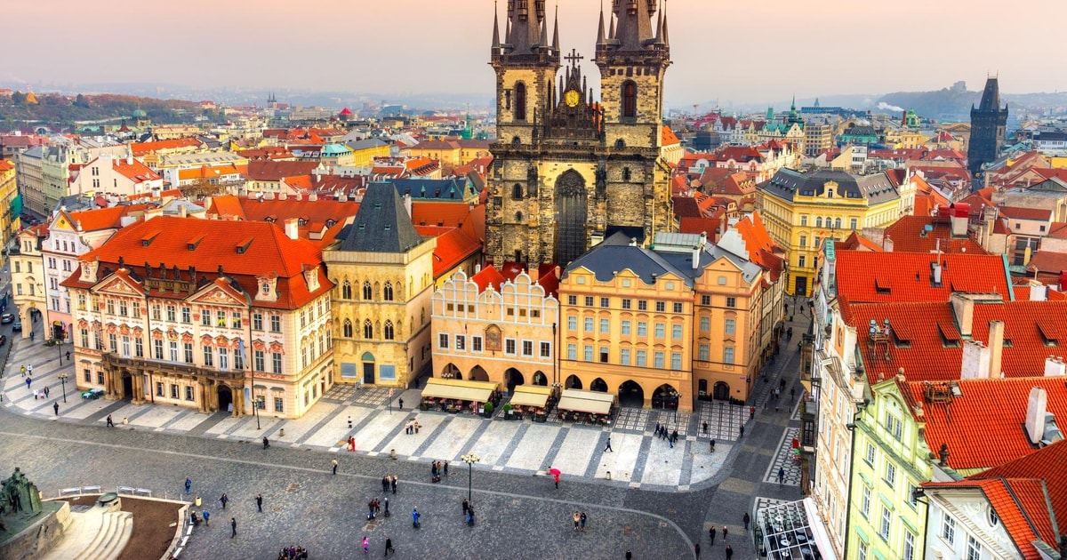 Wien: 1-dags udflugt til Prag med privat guidet tur | GetYourGuide