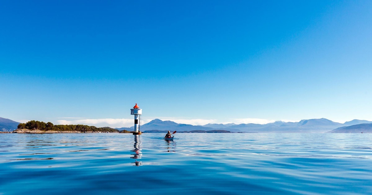 Molde - Excursión guiada en kayak | GetYourGuide