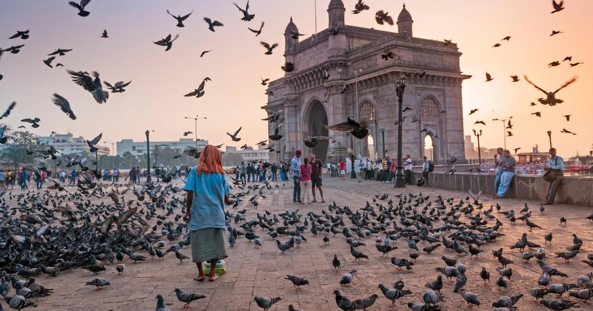 Mumbai Marvels Tour | Tour privado de la ciudad de 4 horas con guía ...