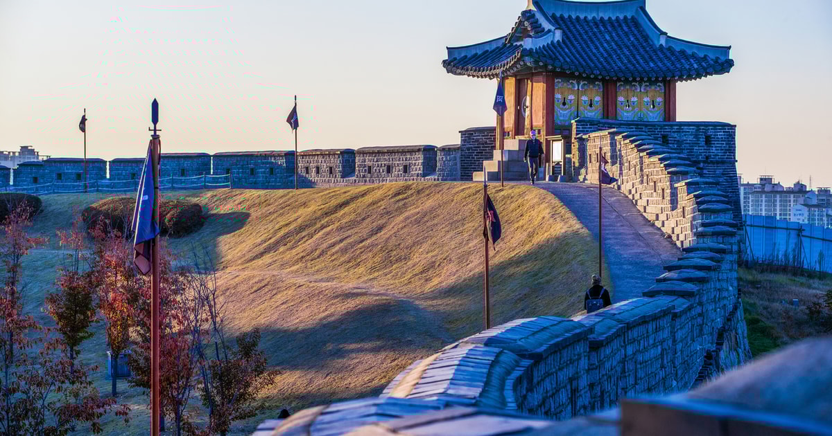 Seoul: Suwon Hwaseong-fort & Koreaanse volksdorp-tour | GetYourGuide