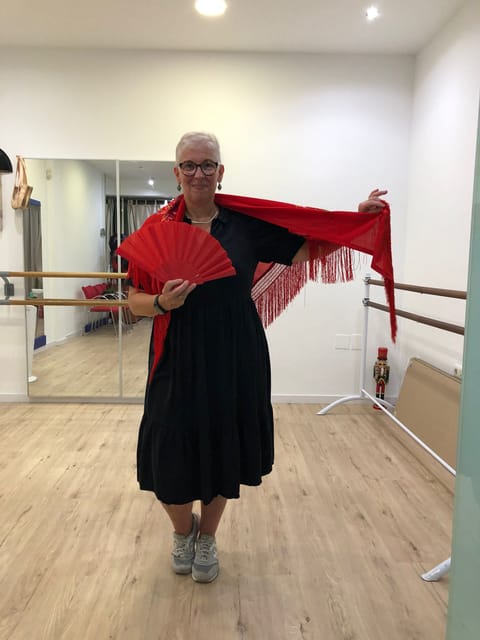 Málaga: Learn to dance flamenco rumba in 45 minutes | GetYourGuide