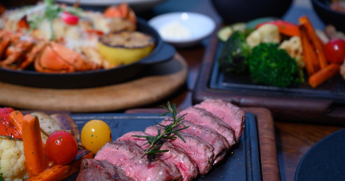 Bangkok: Spectrum Rooftop at Hyatt Regency Sukhumvit | GetYourGuide