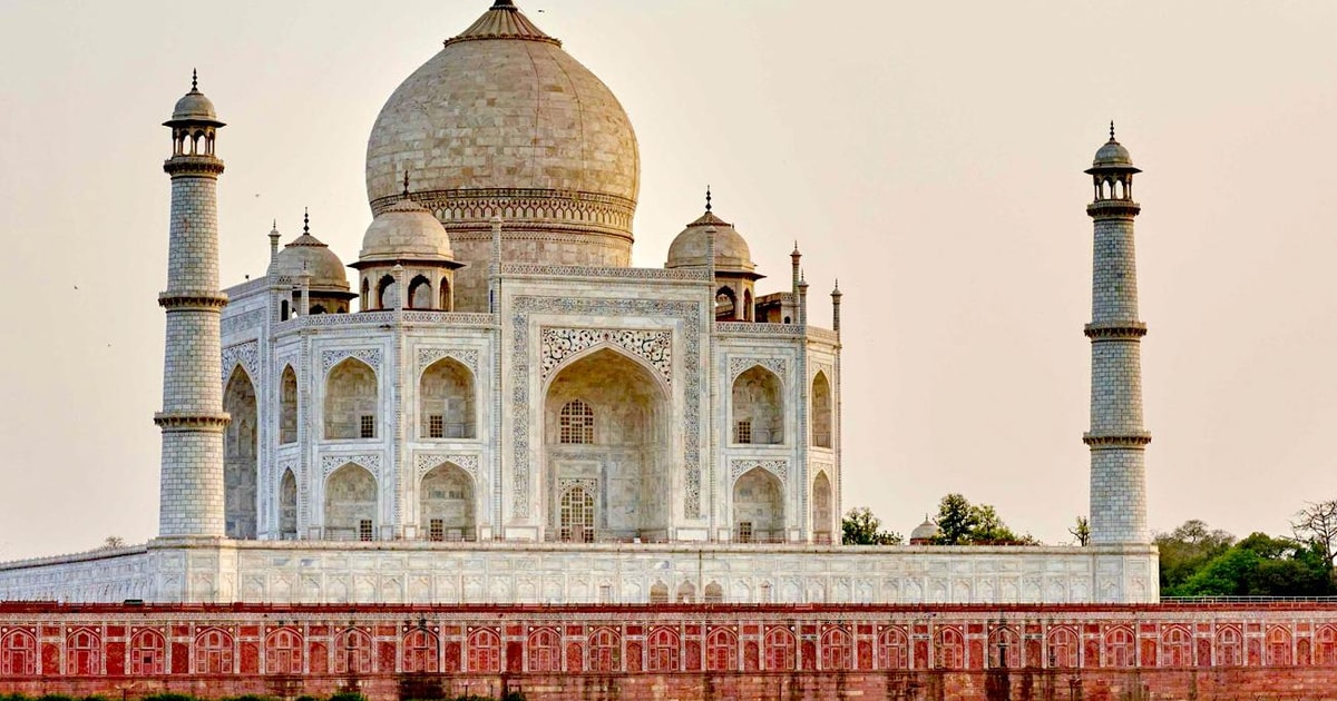 Sunrise Taj Mahal Day Tour with Female Guide | GetYourGuide
