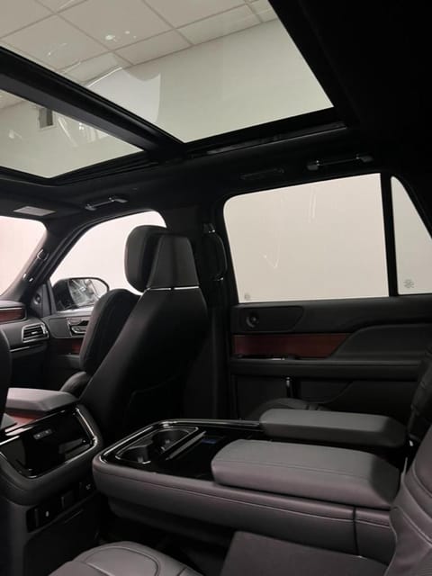 JFK Airport To Manhattan Luxury SUV Transfer | GetYourGuide