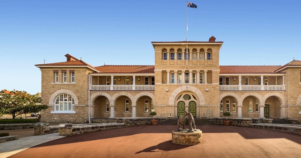 City of Perth Coins & Bells Tour | GetYourGuide