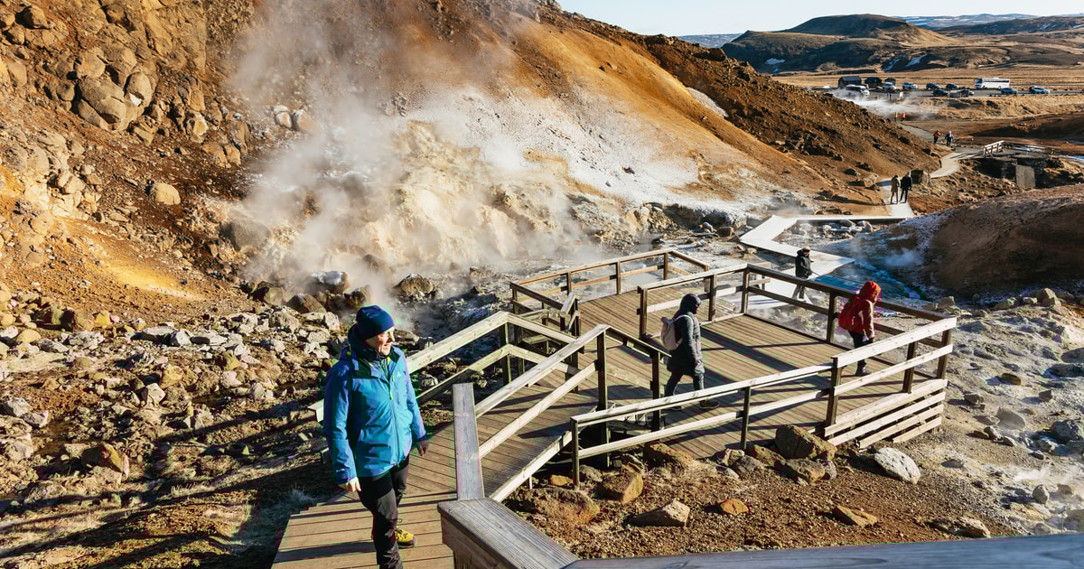 Reikiavik: Excursión guiada por el volcán y el campo de lava con el ...