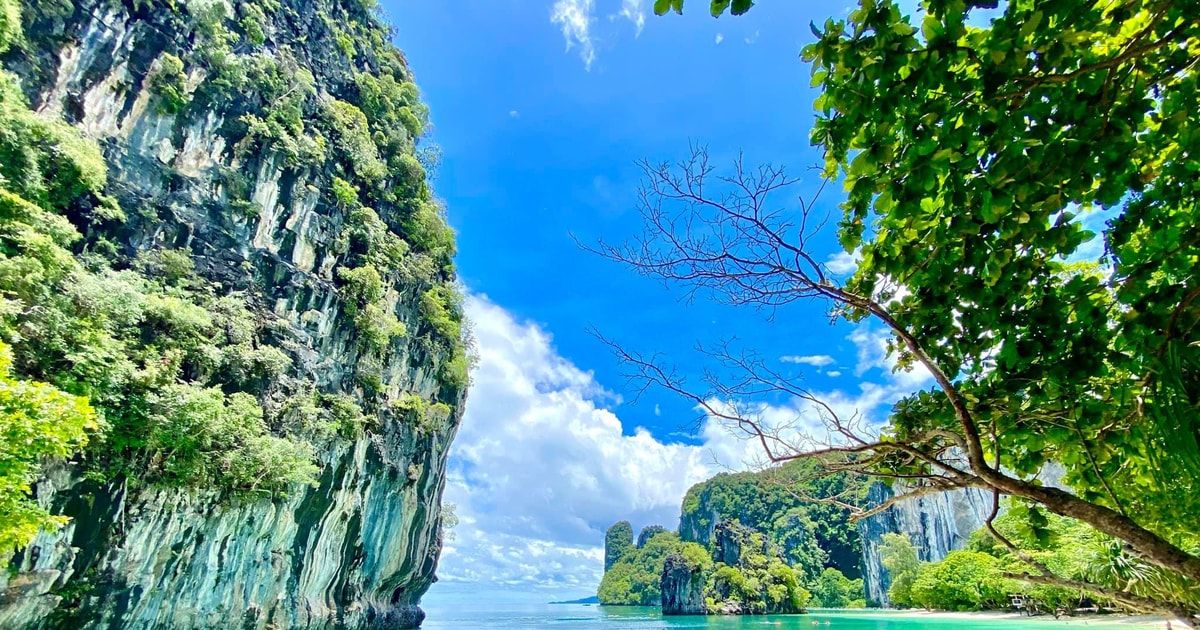 Krabi: Excursie de snorkeling pe Insula Hong cu opțiunea de caiac ...