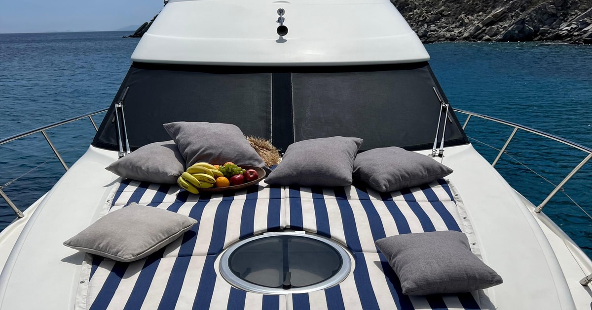 アテネ：アテネのリヴィエラでのヨット ツアー（船内ランチ付き） | GetYourGuide