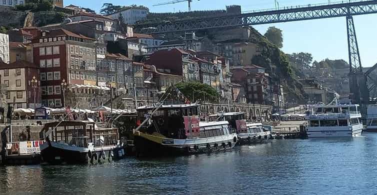 Porto: Passeio de Barco no Rio Douro met Degustação | GetYourGuide