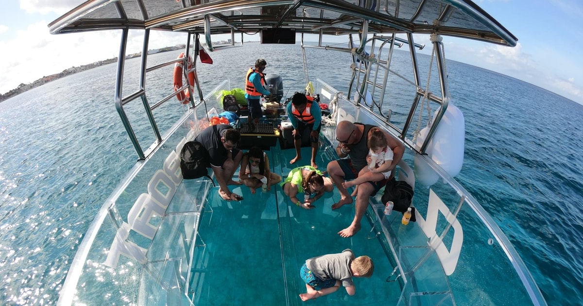 Desde Cozumel: tour en barco invisible con esnórquel | GetYourGuide