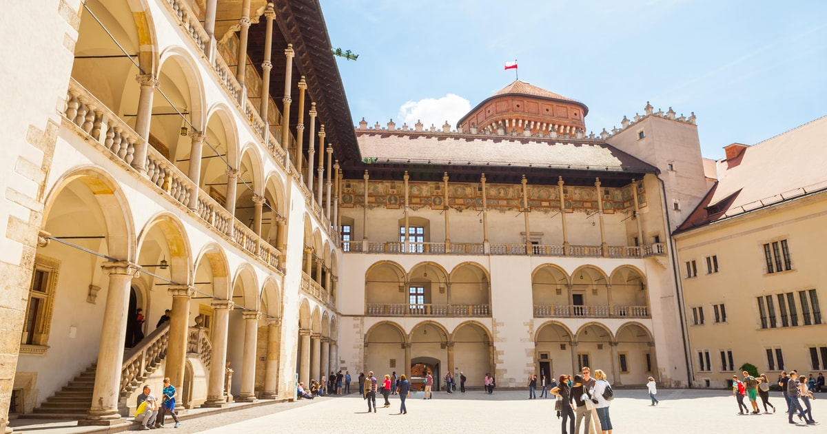 Krakow: Wawel Castle with Cathedral Guided Tour Entry Ticket | GetYourGuide