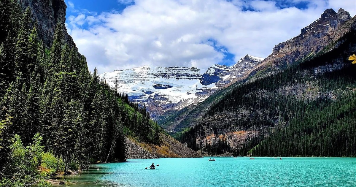 Banff/Canmore: Moraine Lake & Lake Louise Day Tour | GetYourGuide