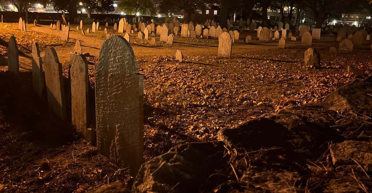 Salem: Spoken en verschijningen spooktocht | GetYourGuide