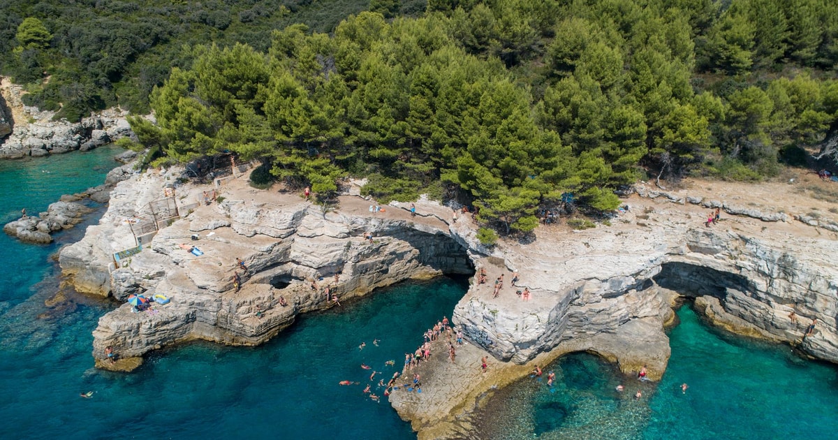 Pula: Day cruise to Seagull's Rocks with lunch and more | GetYourGuide