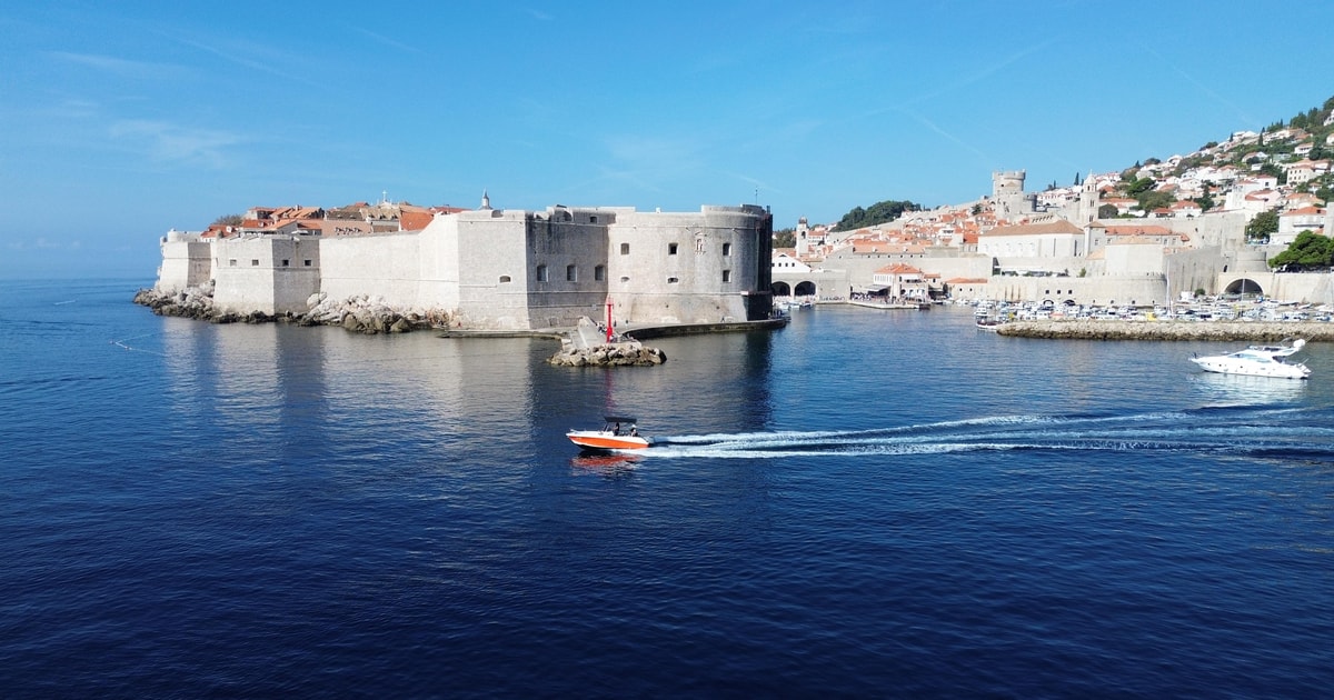 Excursão particular de barco às Ilhas Elaphiti, feita à medida, com ...