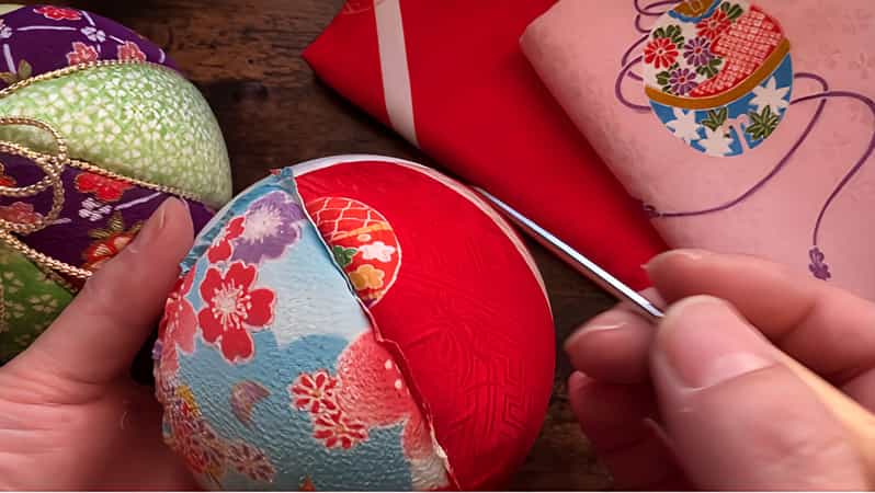 Kyoto: Traditional Kimono Fabric Handicrafts Workshop | GetYourGuide