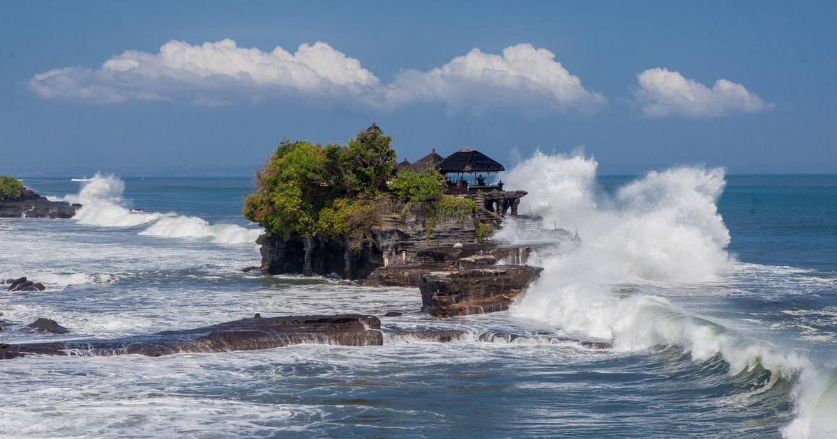Bali : Tanah Lot, Padang-Padang & Sunset Uluwatu Temple | GetYourGuide