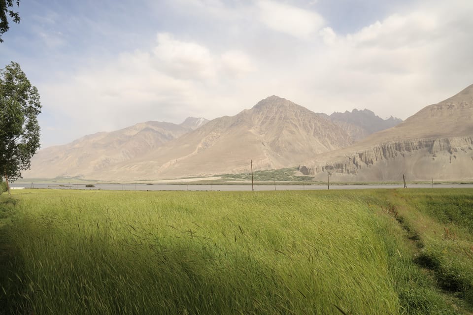 Recorrido de ida y vuelta por la Carretera del Pamir - Corredor Sur y ...