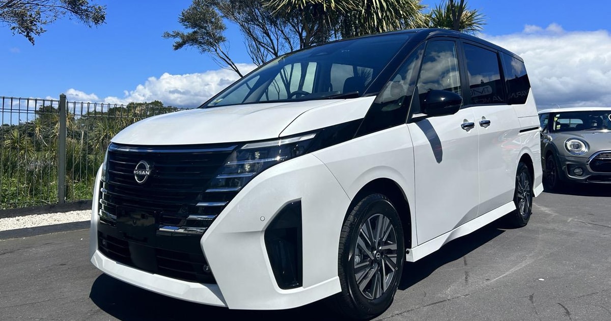 Auckland: traslado privado en minivan de ida o vuelta del aeropuerto a ...