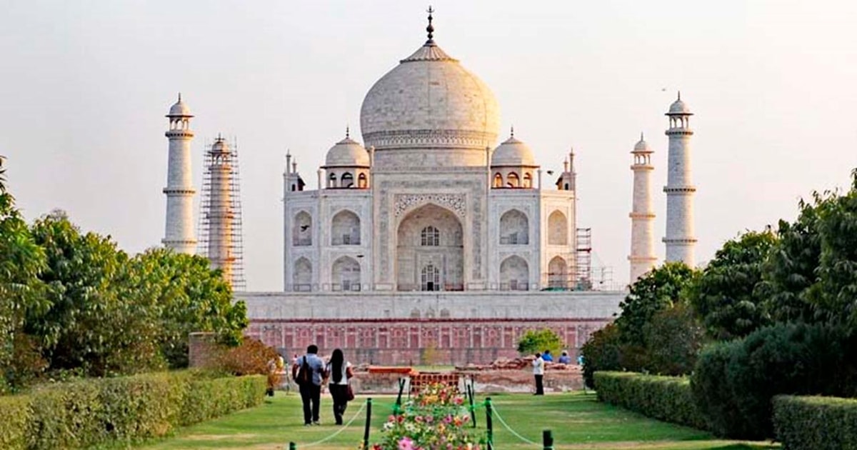 Old Delhi Tour: Delhi to Taj Mahal Sunrise and Return | GetYourGuide