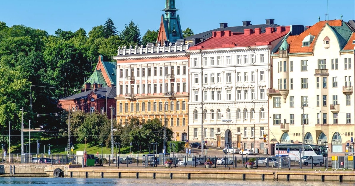Helsinki: 2-hour Best Intro Walking Tour with a Local | GetYourGuide