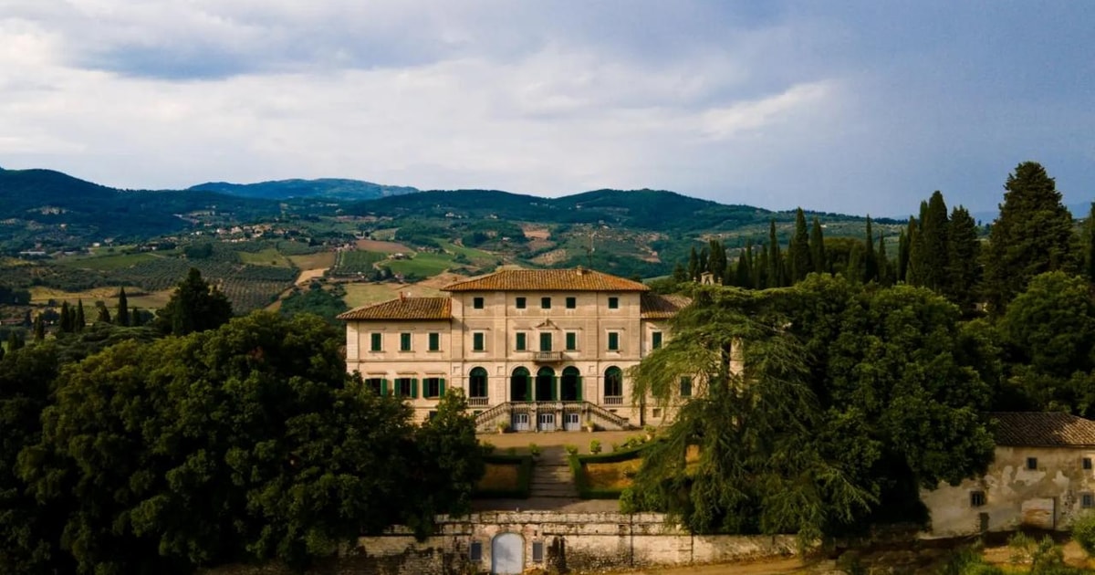 Utforsk elegansen: Nyt tre utsøkte viner på Tenuta Bossi | GetYourGuide