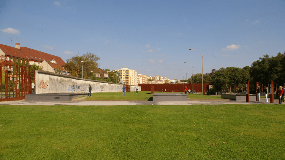 Berlijnse Muur Tour - Tranen, Tunnels & Triomfen (Kleine Groep ...