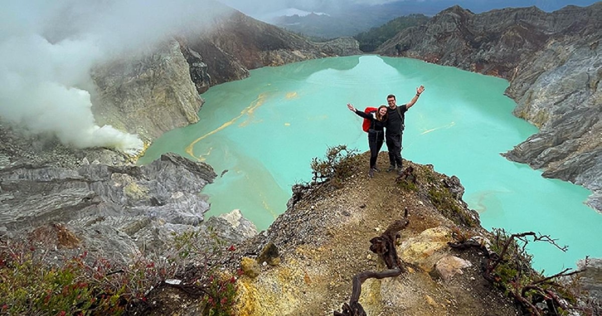 Kawah Ijen Blue Flame - Sharing Tour | GetYourGuide