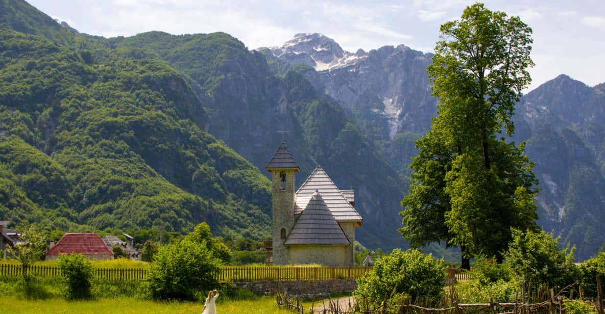 Theth: Visita la Cascada y el Ojo Azul | GetYourGuide