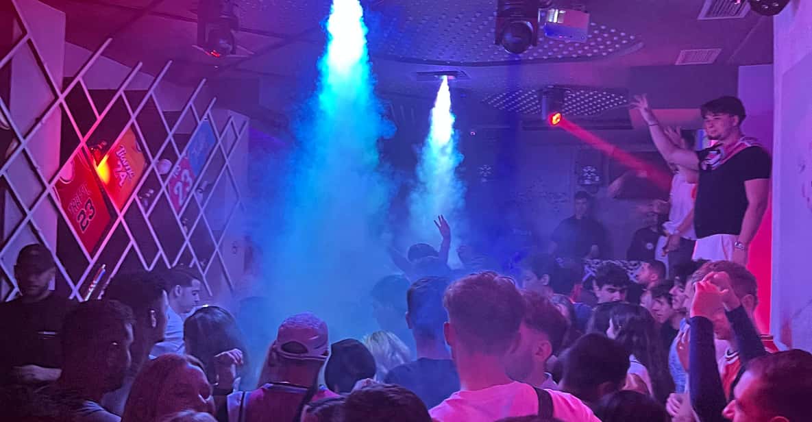 Athen Bar Crawl : Psirris' Unhinged Summer | GetYourGuide