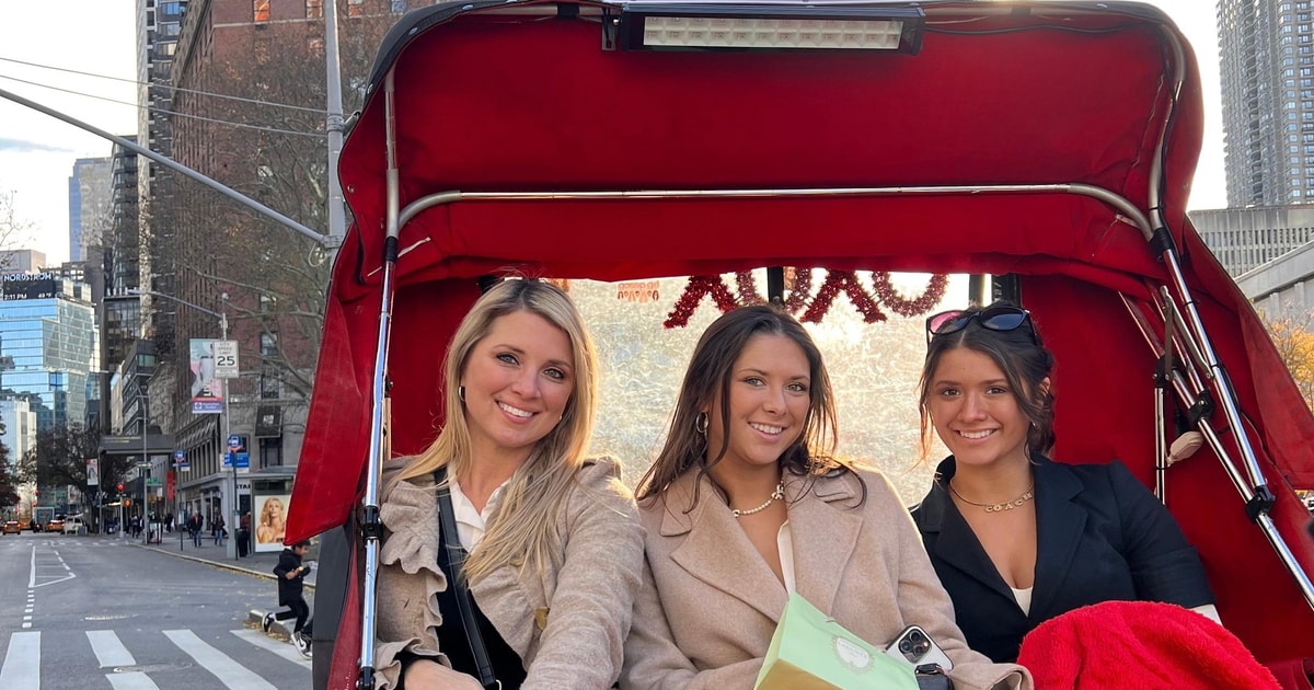 Best of NYC:Top-Rated: Gossip Girl Tv locations Tour 60 min | GetYourGuide