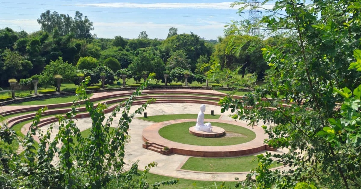 Discover Chandigarh's Gardens: Full-Day Guided Tour | GetYourGuide