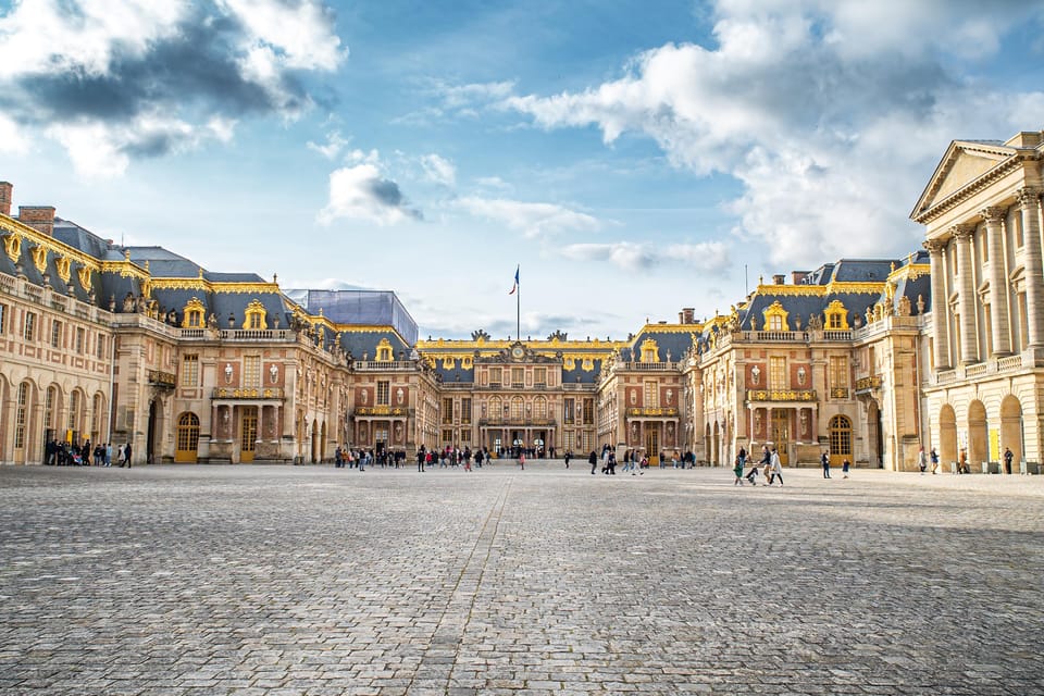 Fra Paris: Privat guidet tur til Versailles-slottet og haven | GetYourGuide