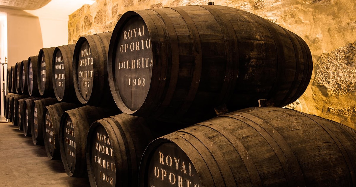 Oporto: Tour Premium en la Real Companhia Velha | GetYourGuide