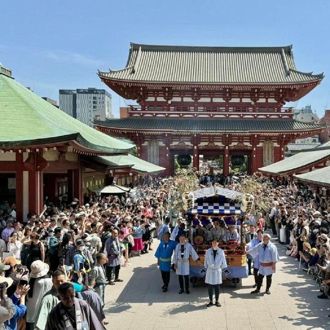 Tokyo: tour guidato del Santuario di Asakusa e del cimitero di Yanaka ...