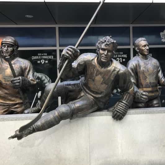 Toronto: Experience PATH - A 32km/24mile underground walkway | GetYourGuide