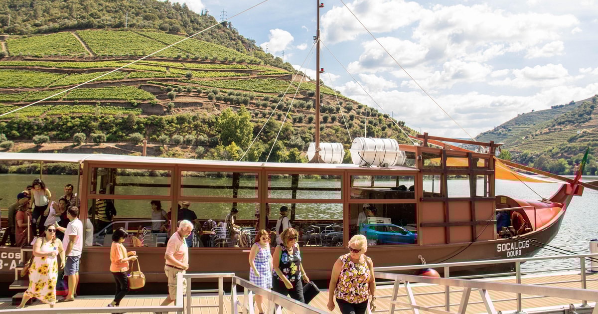 Porto: Tour de vinhos no Vale do Douro com almoço e cruzeiro guiado ...