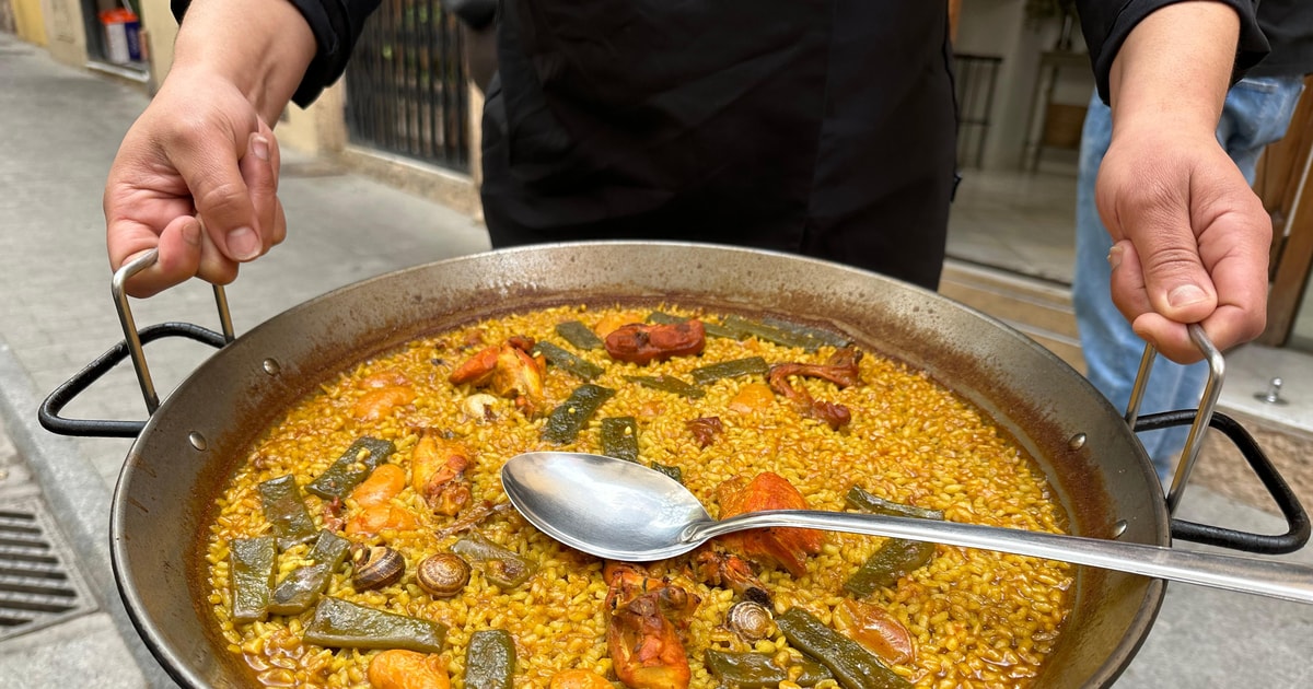 Valencia: Auténtico tour gastrónomico con Paella Valenciana | GetYourGuide