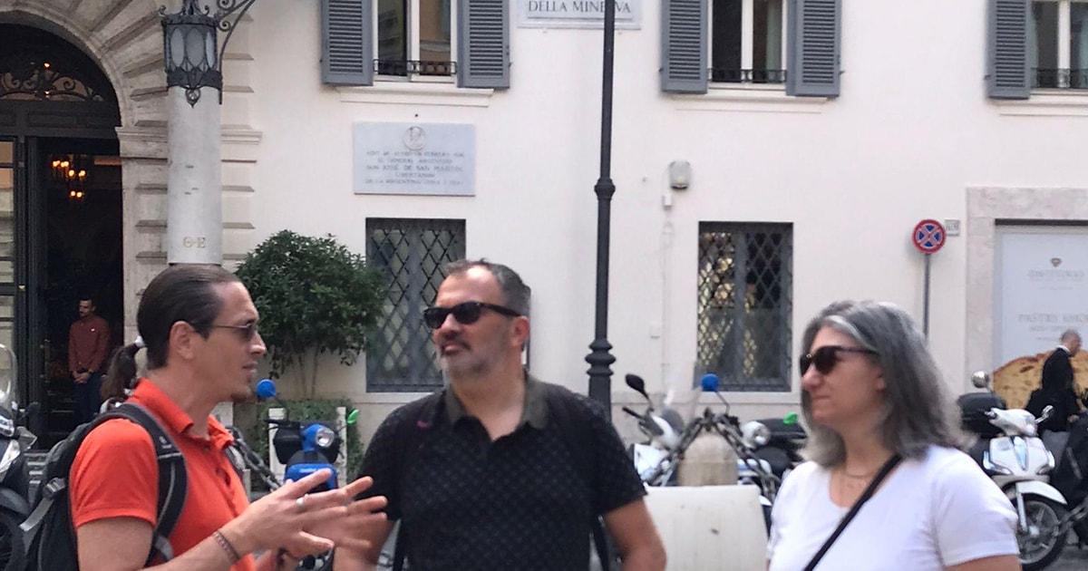 Rom Walking Tour med adgang til Pantheon og Colosseum | GetYourGuide