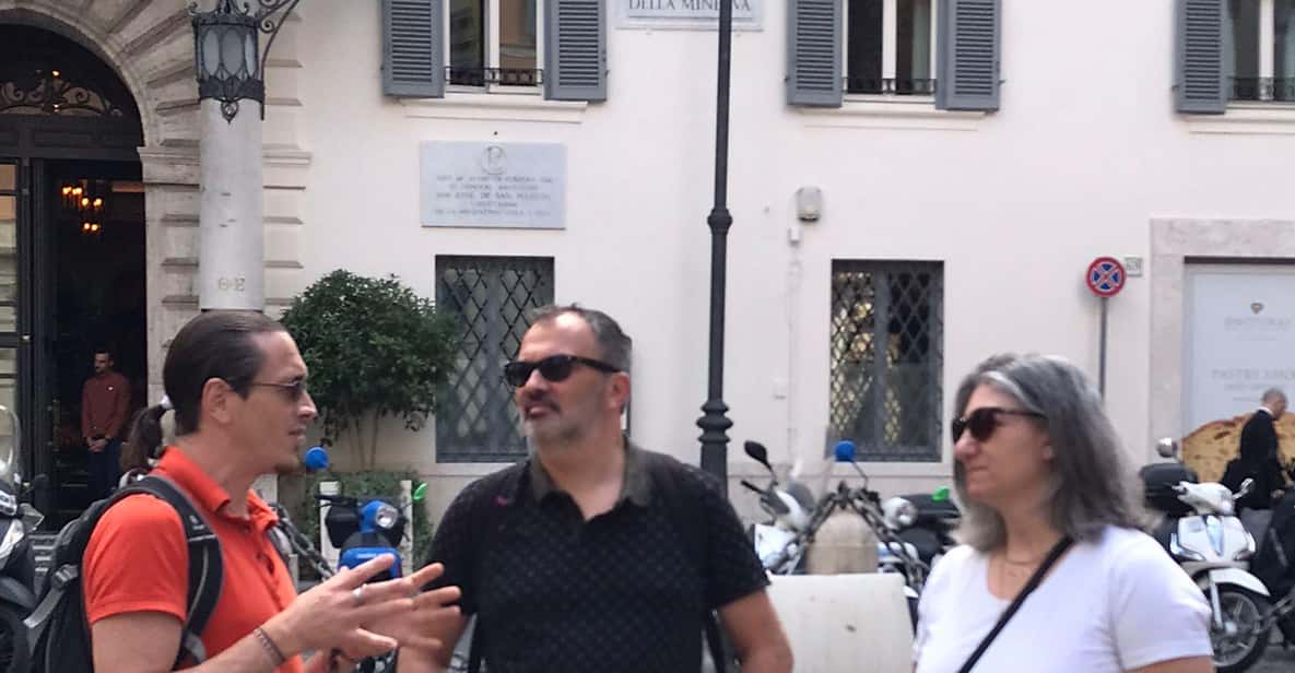 Rom Walking Tour med adgang til Pantheon og Colosseum | GetYourGuide