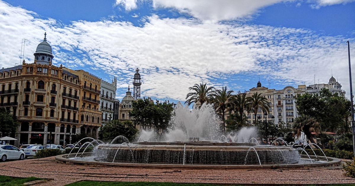 Valencia: Guidad cykeltur i den historiska stadskärnan | GetYourGuide