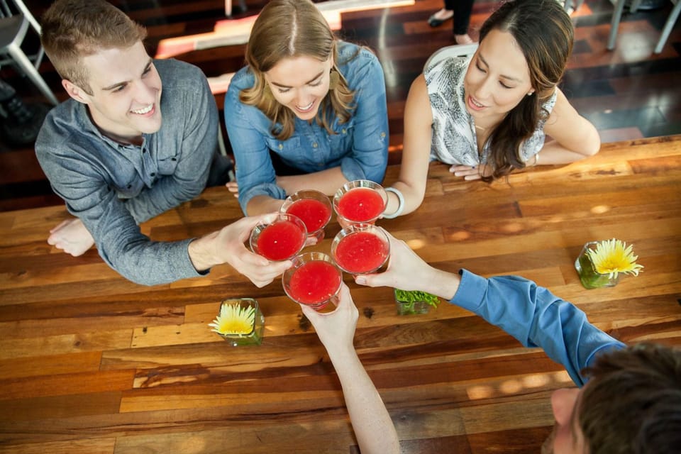 Seattle: Signature Cocktail Tour | GetYourGuide