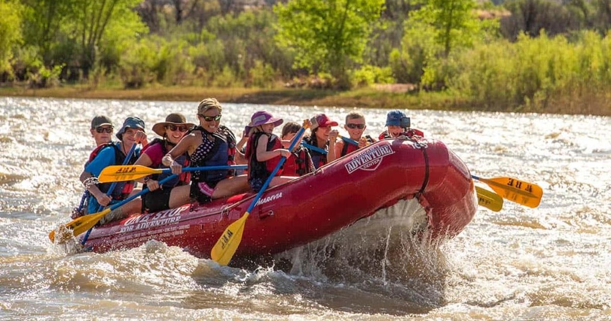Río Colorado: Día completo de rafting con almuerzo barbacoa | GetYourGuide