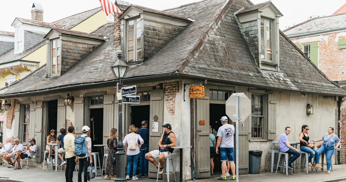 New Orleans: Ghosts, Vampires, & Voodoo French Quarter Tour | GetYourGuide