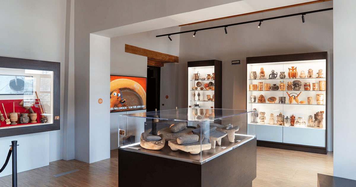 Mexico City: Choco Story Zocalo, Visit and Chocolate Tasting | GetYourGuide