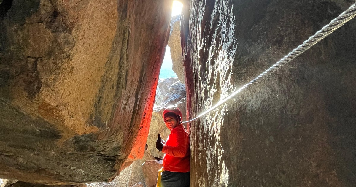 Stavanger: Månafossen-vandfaldet og Via Ferrata-bouldering | GetYourGuide
