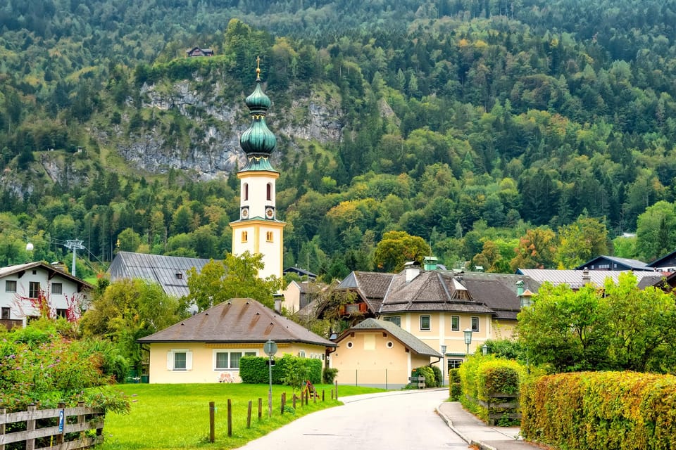 Sankt Gilgen romantic paradise walking tour | GetYourGuide
